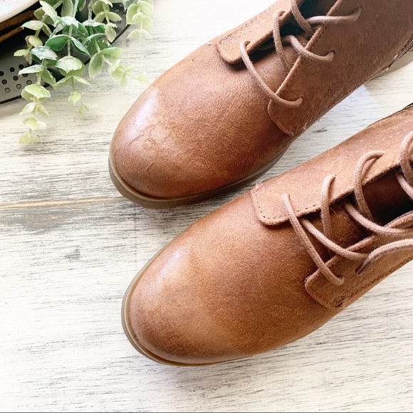 Universal Thread | Shoes | Universal Thread Lace Boots Sz 1 | Poshmark